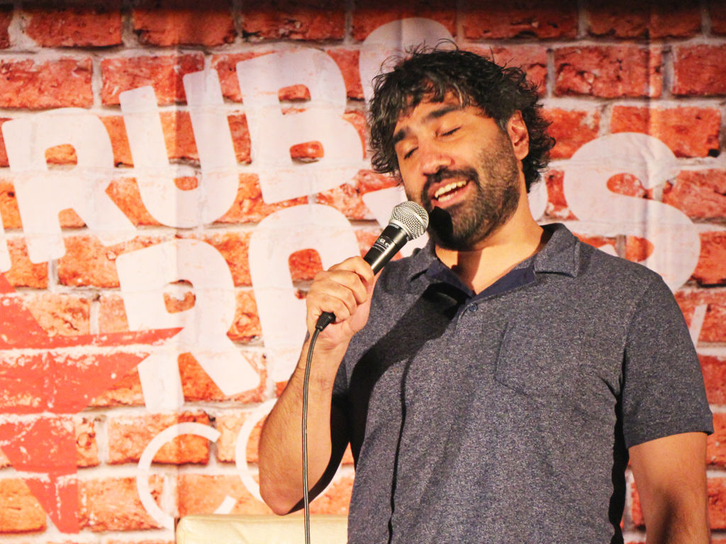 A LOL-Filled Evening with Aruba Ray's Comedy | Visit Aruba Blog