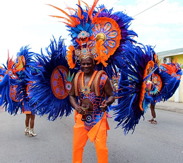 A Glimpse of Aruba's Carnival 64! | Visit Aruba Blog