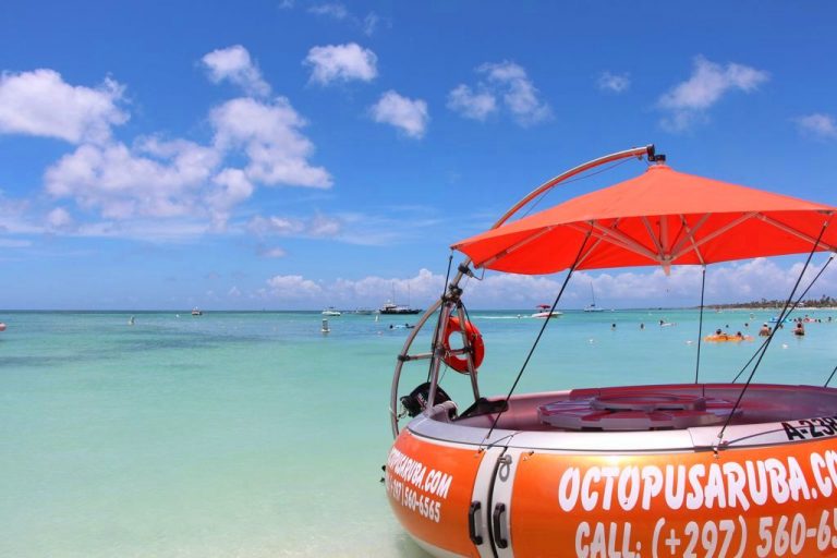Floating the Sea in An Aqua Donut with Octopus Aruba! | Visit Aruba Blog