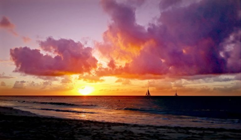 11 Sunsets to Make You Fall in Love with Aruba All Over Again | Visit ...