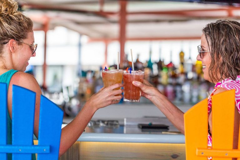 7 Groovy Places in Aruba to Catch up with Friends | Visit Aruba Blog