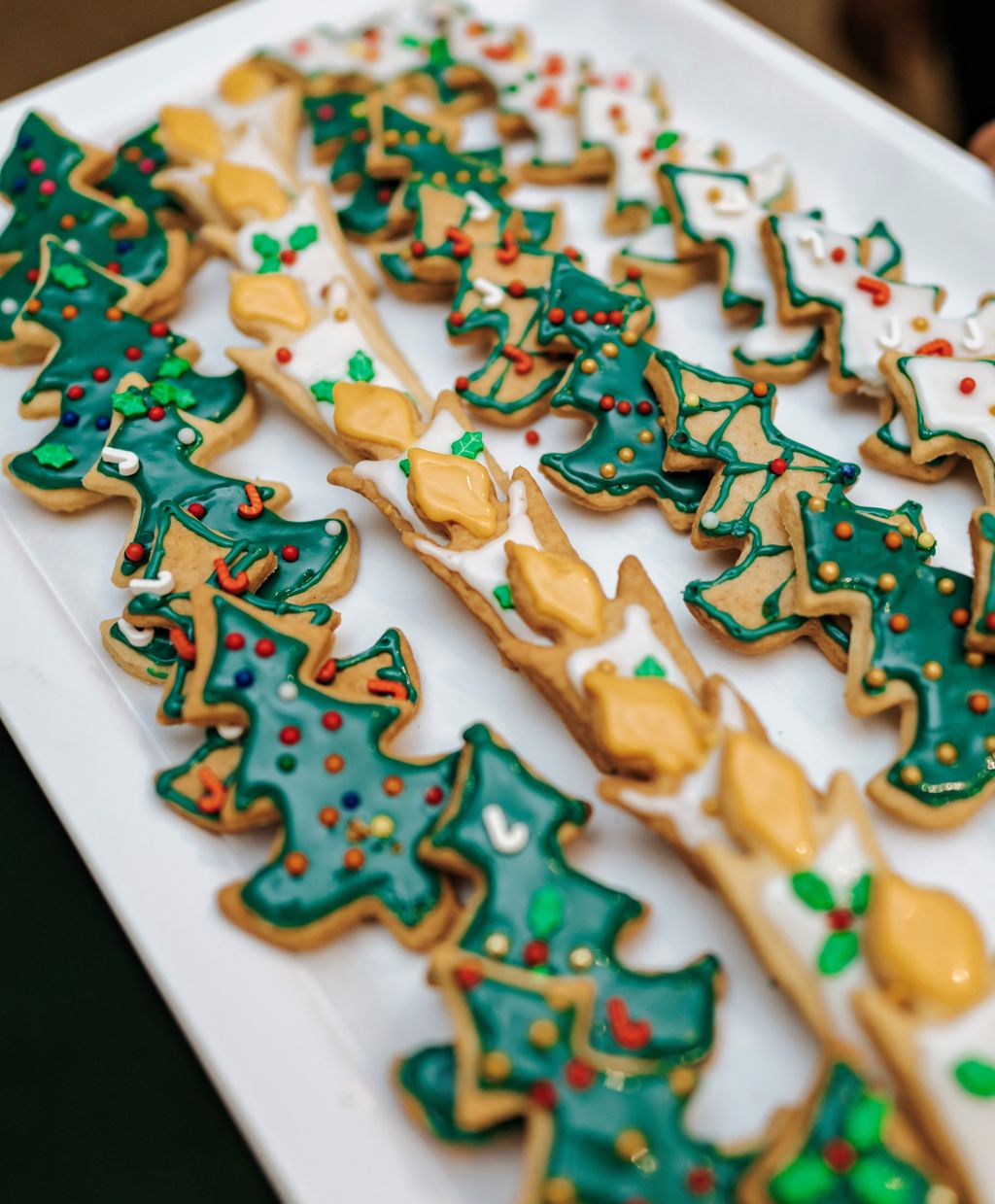 The Spirit of Christmas Arrived at Holiday Inn Resort Aruba ...